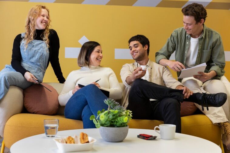 How to Improve Your Relationships and Social Life - Viral Kaboom