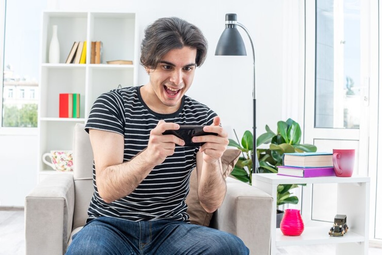 How to Play Game on Android and iOS - Viral Kaboom