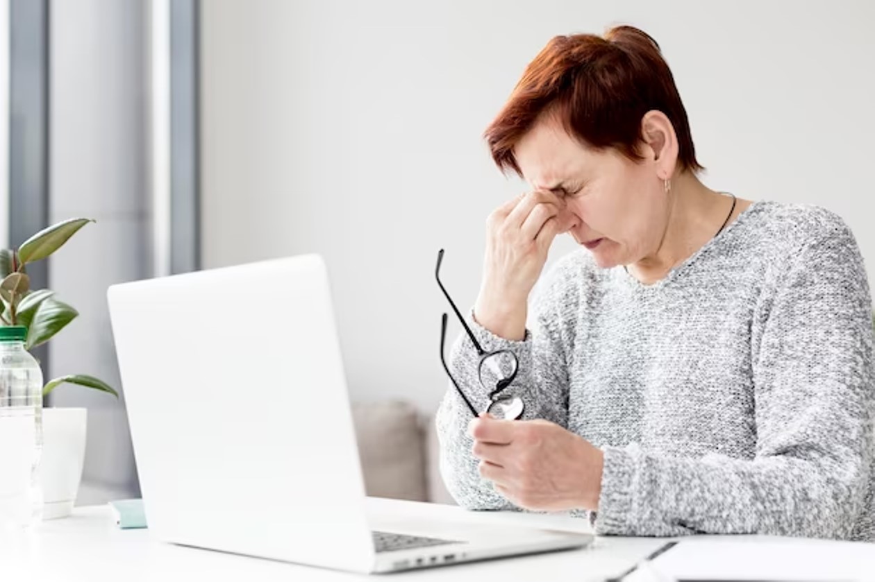 Banish Eye Strain: Embracing Habits for Healthy Screen Viewing - Viral ...